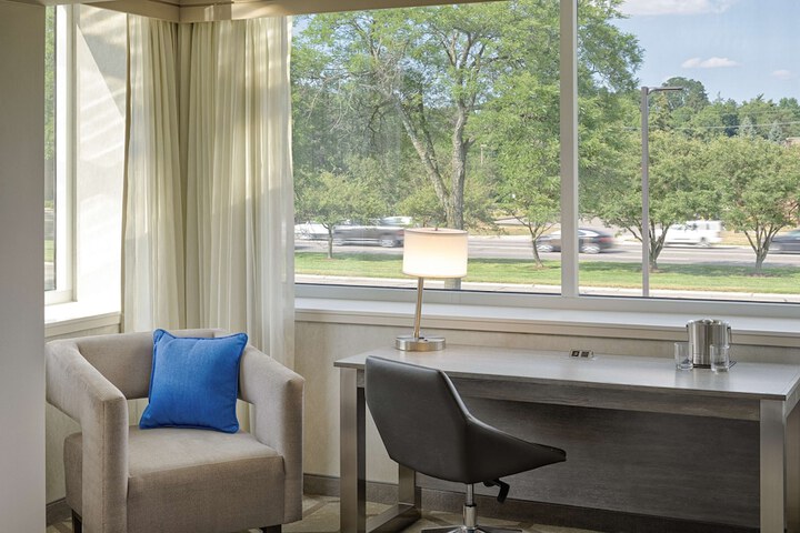 The Kingsley Bloomfield Hills a DoubleTree by Hilton Bloomfield Hills ...