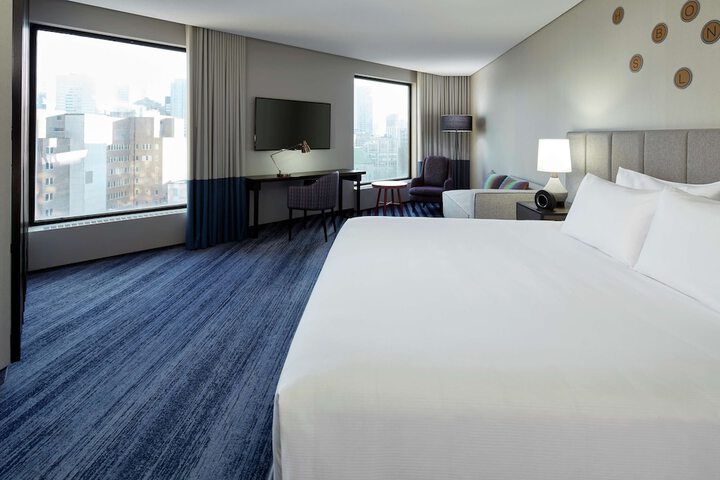 DoubleTree by Hilton Montreal Montreal | Bookonline.com