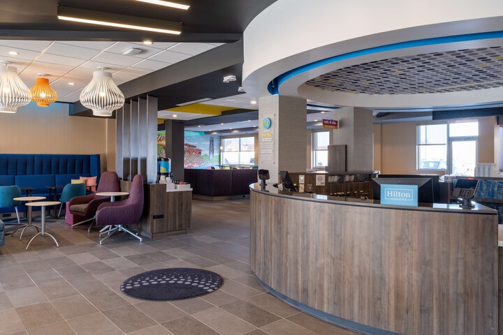 Tru by Hilton Naperville Chicago Naperville | Bookonline.com