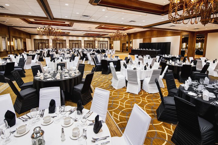 Red Deer Resort & Casino Red Deer | Bookonline.com