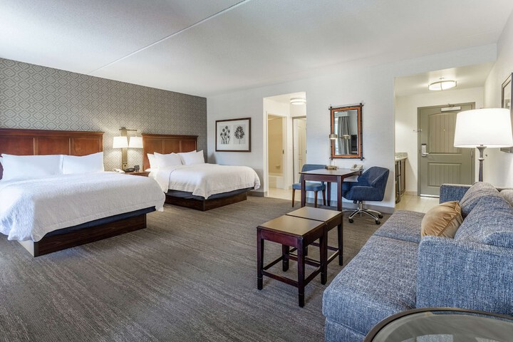 Hampton Inn & Suites Saratoga Springs Downtown Saratoga Springs ...