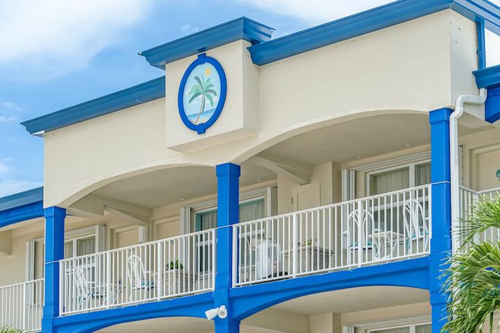 Glunz Ocean Beach Hotel & Resort Key Colony Beach | Bookonline.com