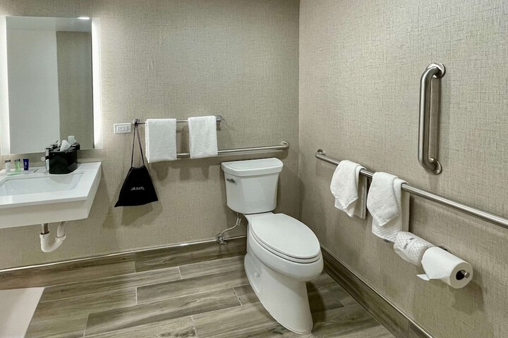 Sleep Inn Oakbrook Terrace - Chicago Villa Park | Bookonline.com