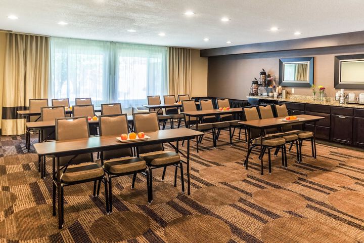 Comfort Inn West Duluth | Bookonline.com