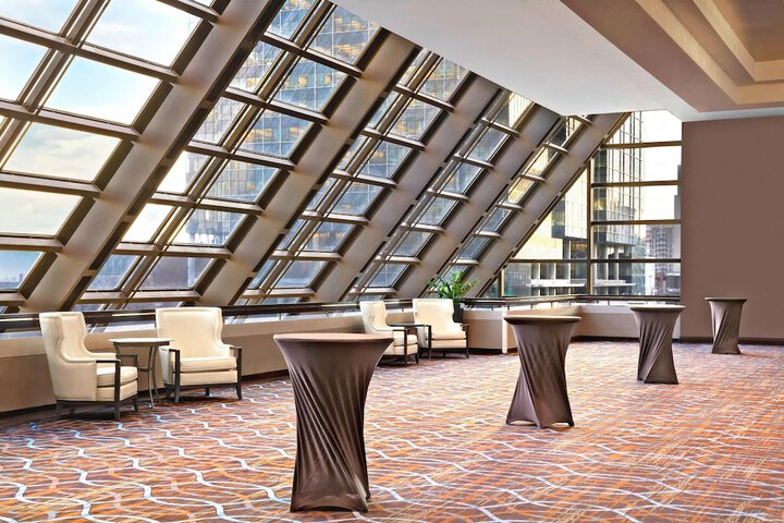 Le Centre Sheraton Montreal Hotel Montreal | Bookonline.com