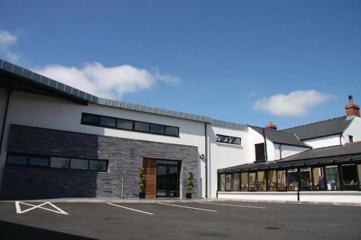 Ballyrobin Hotel Crumlin | Bookonline.com