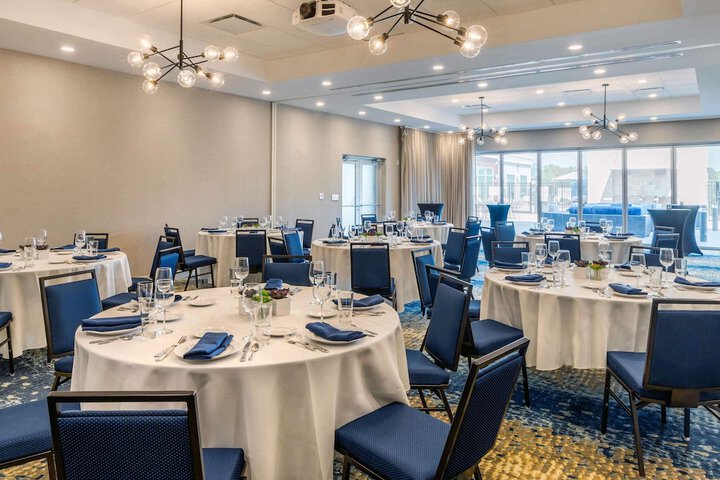 Cambria Hotel Fort Mill Fort Mill | Bookonline.com