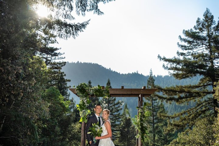 Redwoods River Resort Piercy | Bookonline.com