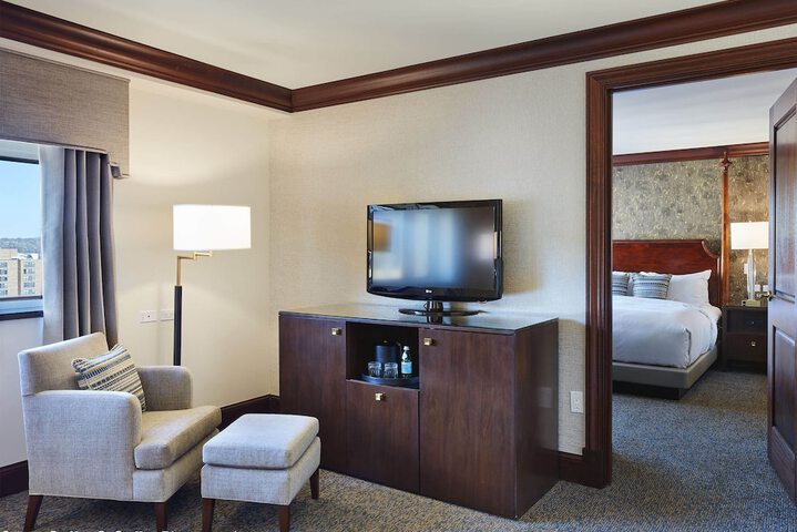 The Towers at Kahler Grand Hotel Rochester | Bookonline.com