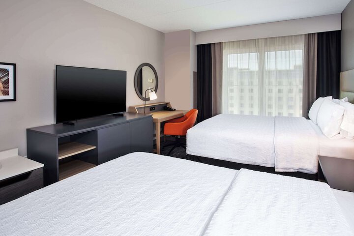 Hampton Inn & Suites Newark Airport Elizabeth Elizabeth | Bookonline.com