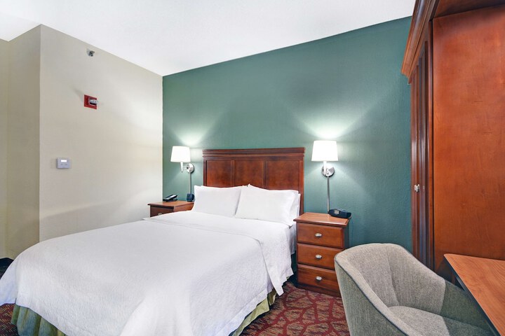 Hampton Inn Athens Athens | Bookonline.com