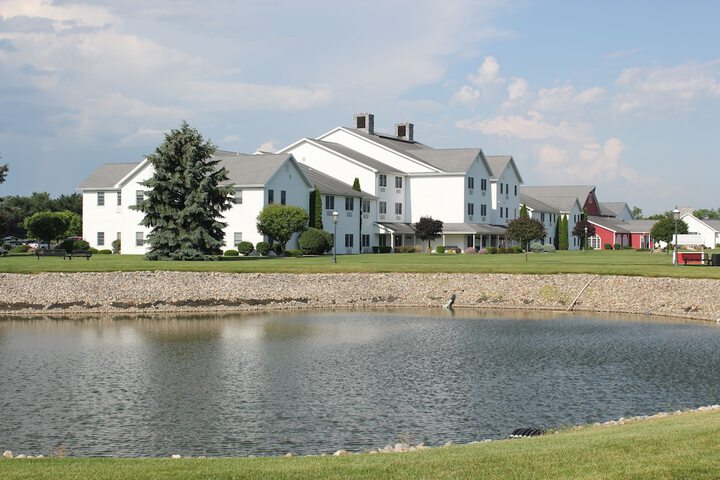 Farmstead Inn & Conference Center Shipshewana | Bookonline.com