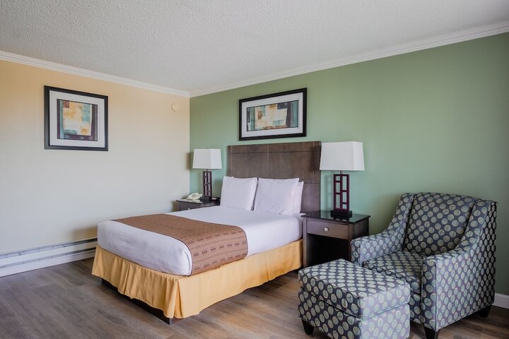 Travelodge by Wyndham Monterey Bay Monterey | Bookonline.com