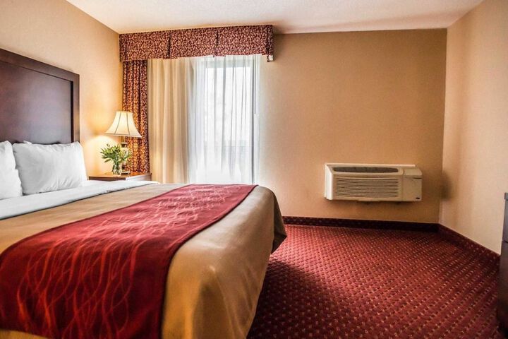 Comfort Inn Pocono Lakes Region Lake Ariel | Bookonline.com