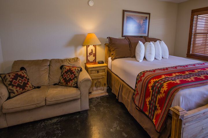 NRS Guest Ranch Decatur | Bookonline.com