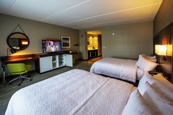 Hampton Inn & Suites Foxborough / Mansfield Foxboro | Bookonline.com