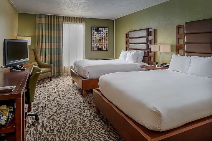 DoubleTree by Hilton Collinsville St. Louis Collinsville | Bookonline.com