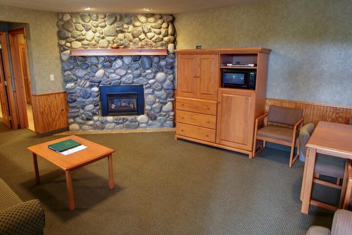 Poulsbo Inn & Suites Poulsbo | Bookonline.com