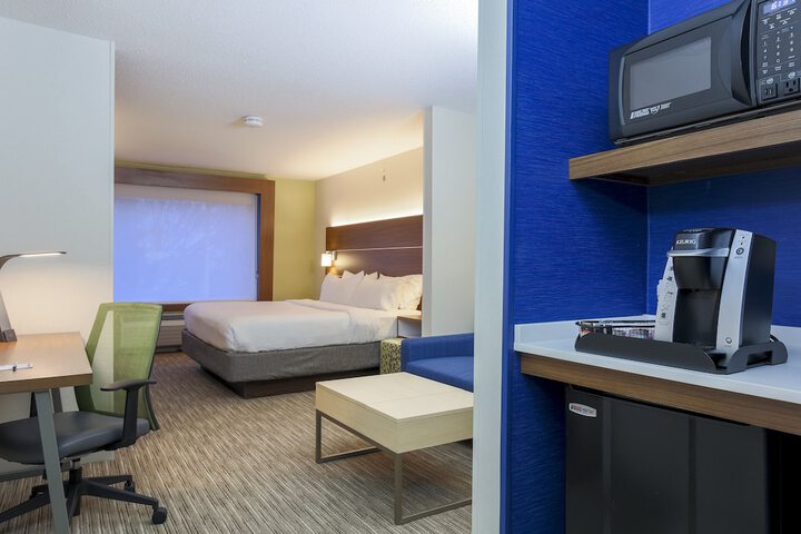 Holiday Inn Express Rochester NE Irondequoit an IHG Hotel Rochester ...