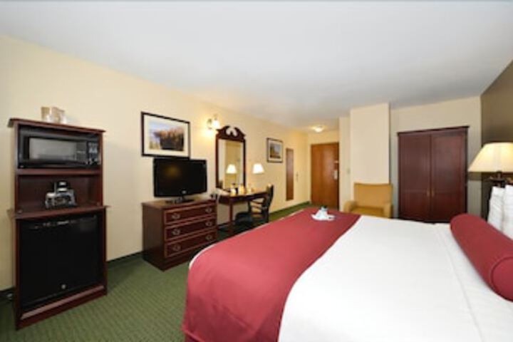 Best Western The Hotel Chequamegon Ashland | Bookonline.com