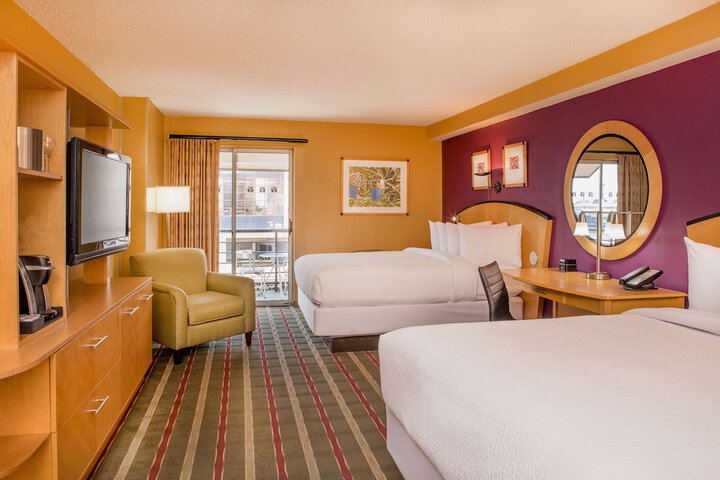 Pier 5 Hotel Baltimore, Curio Collection by Hilton Baltimore ...
