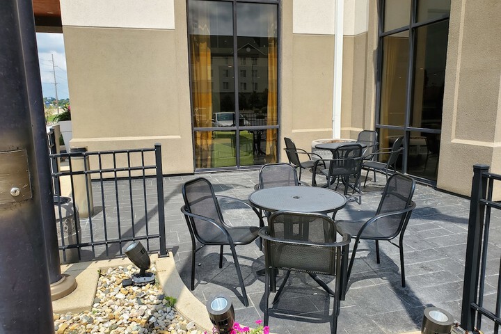 Holiday Inn Express Springfield an IHG Hotel Springfield | Bookonline.com