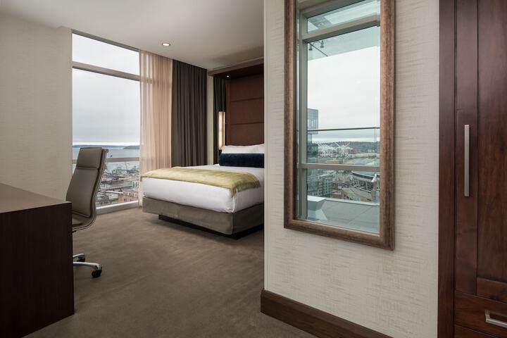 Embassy Suites by Hilton Seattle Downtown Pioneer Square Seattle ...