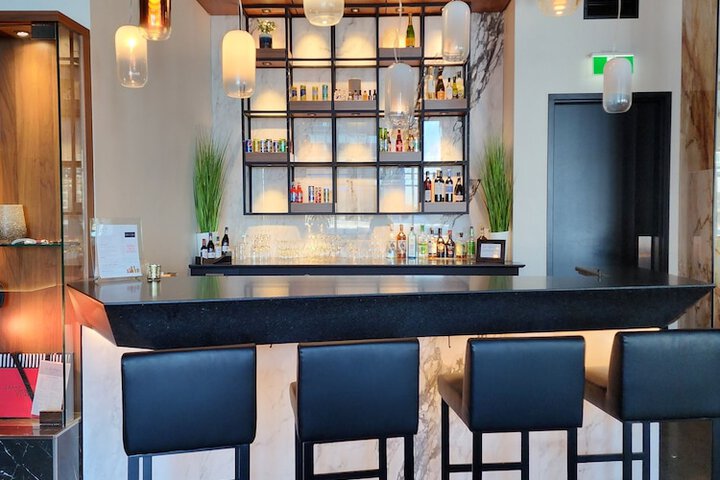 Grand Times Hotel Laval Centropolis Laval | Bookonline.com