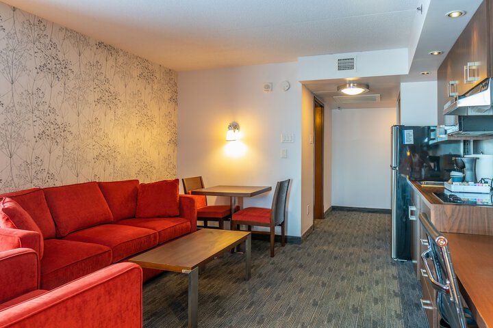 Lakeview Signature Trademark Collection by Wyndham Winnipeg ...