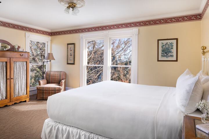 Centrella Hotel a Kirkwood Collection Hotel Pacific Grove | Bookonline.com