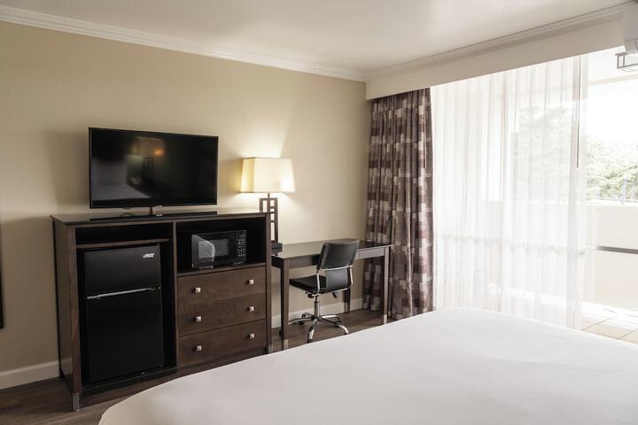 Travelodge by Wyndham Monterey Bay Monterey | Bookonline.com