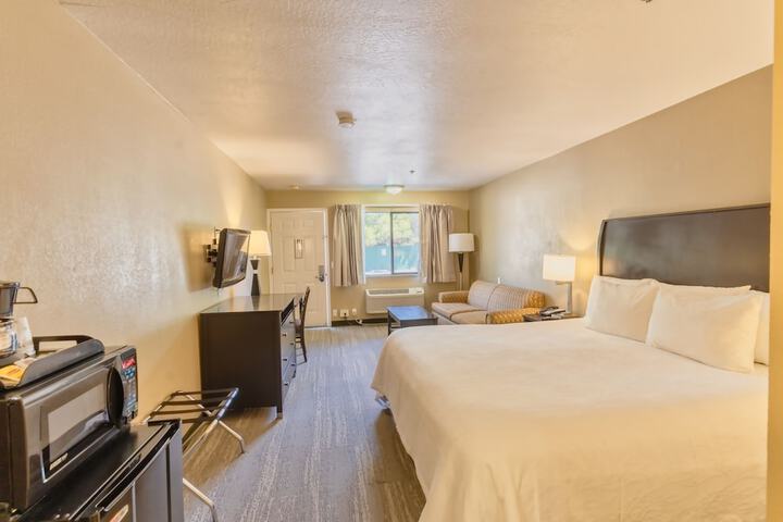 The Oakhurst Inn at Yosemite Oakhurst | Bookonline.com