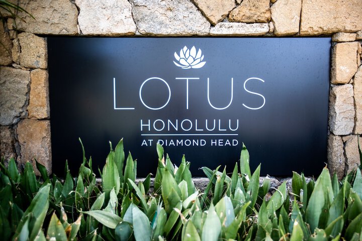 Lotus Honolulu at Diamond Head Honolulu | Bookonline.com