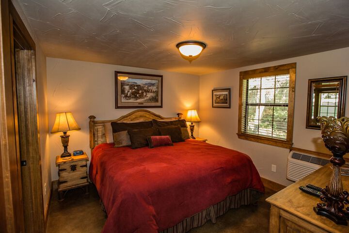 NRS Guest Ranch Decatur | Bookonline.com