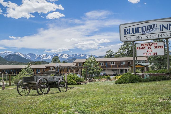 Blue Door Inn Estes Park | Bookonline.com