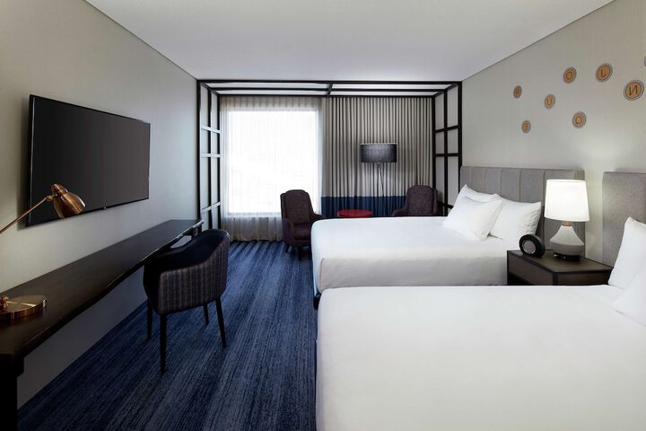 DoubleTree by Hilton Montreal Montreal | Bookonline.com
