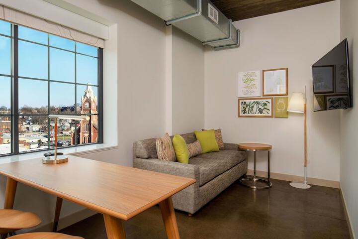 Element Moline Moline | Bookonline.com