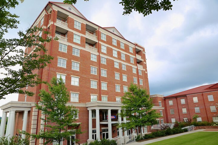 The Inn at Ole Miss University | Bookonline.com