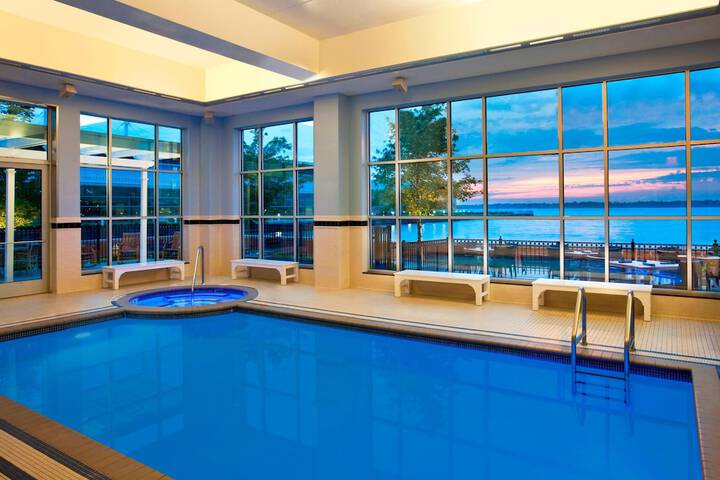 Sheraton Erie Bayfront Hotel Erie | Bookonline.com