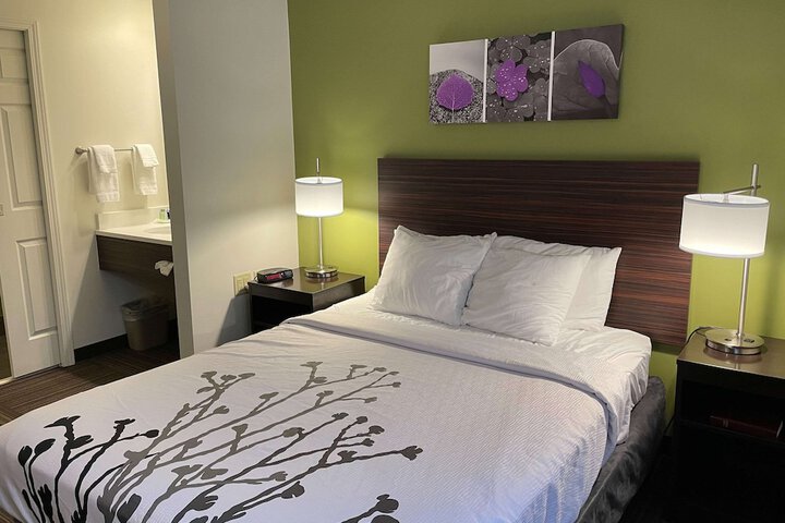 Sleep Inn Antigo | Bookonline.com