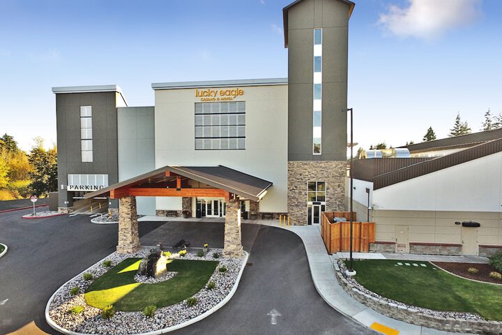 Lucky Eagle Casino & Hotel Rochester | Bookonline.com