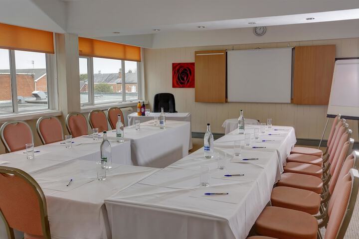 Best Western Manchester Altrincham Cresta Court Hotel Altrincham ...