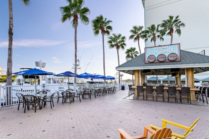 Holiday Inn & Suites Clearwater Beach S Harbourside an IHG Hotel Indian ...