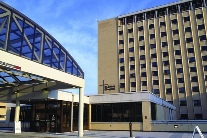 Inn at 835 Boutique Hotel Springfield | Bookonline.com