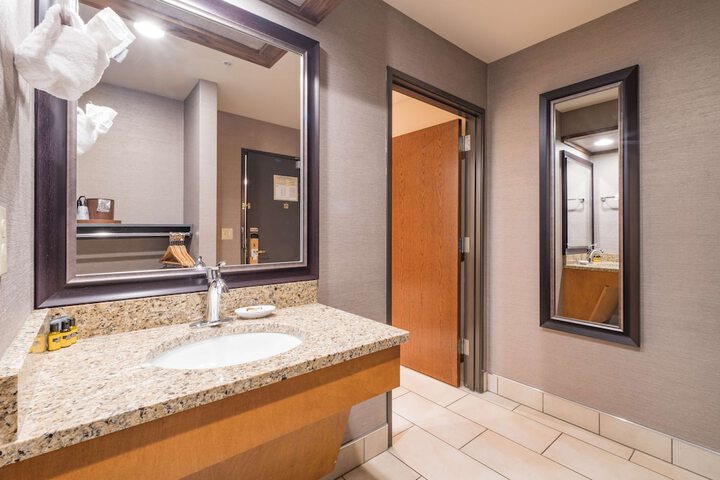 Best Western Plus GranTree Inn Bozeman | Bookonline.com