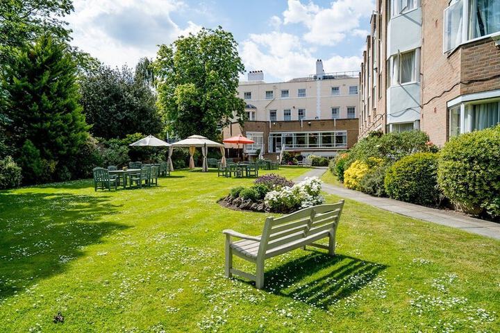 The Clarendon Hotel Blackheath London | Bookonline.com