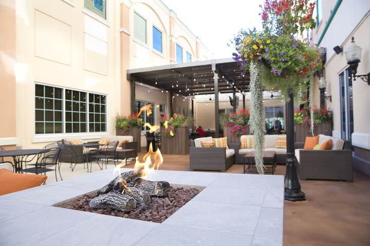 Isle of Capri Casino Hotel Boonville Boonville | Bookonline.com
