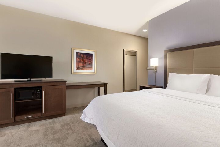Hampton Inn & Suites Seattle / Renton Renton | Bookonline.com