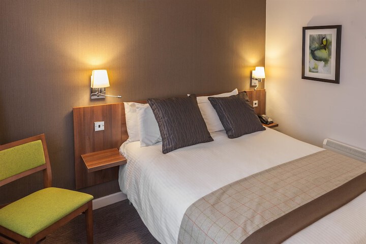 Best Western Manchester Altrincham Cresta Court Hotel Altrincham ...