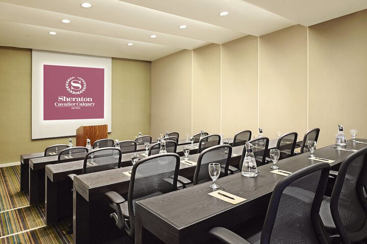 Sheraton Cavalier Calgary Hotel Calgary | Bookonline.com